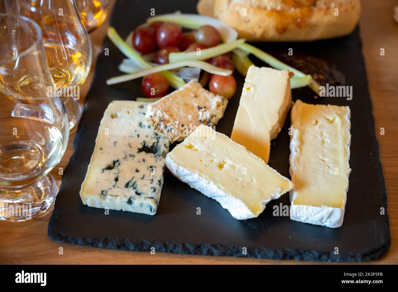 Pairing of scotch whiskies and farmers scottish cheeses cheddar ...