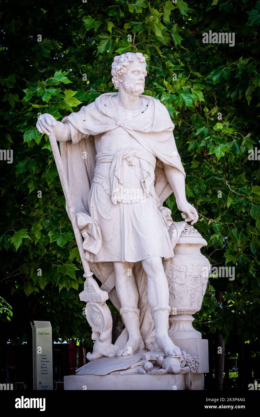 A beautiful statue, Paris Stock Photo - Alamy