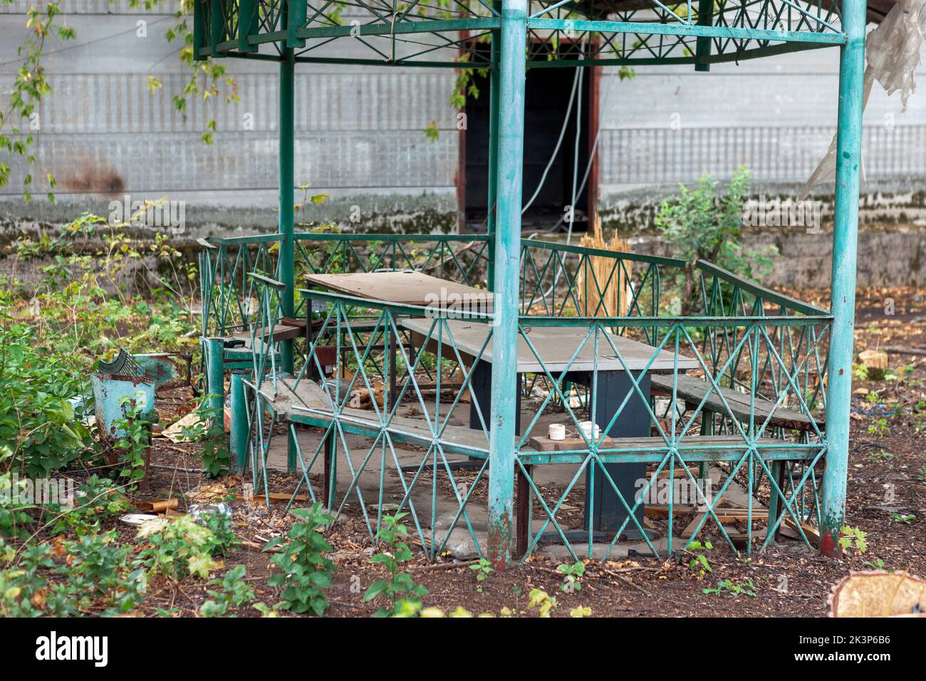 To mess around hi-res stock photography and images - Alamy