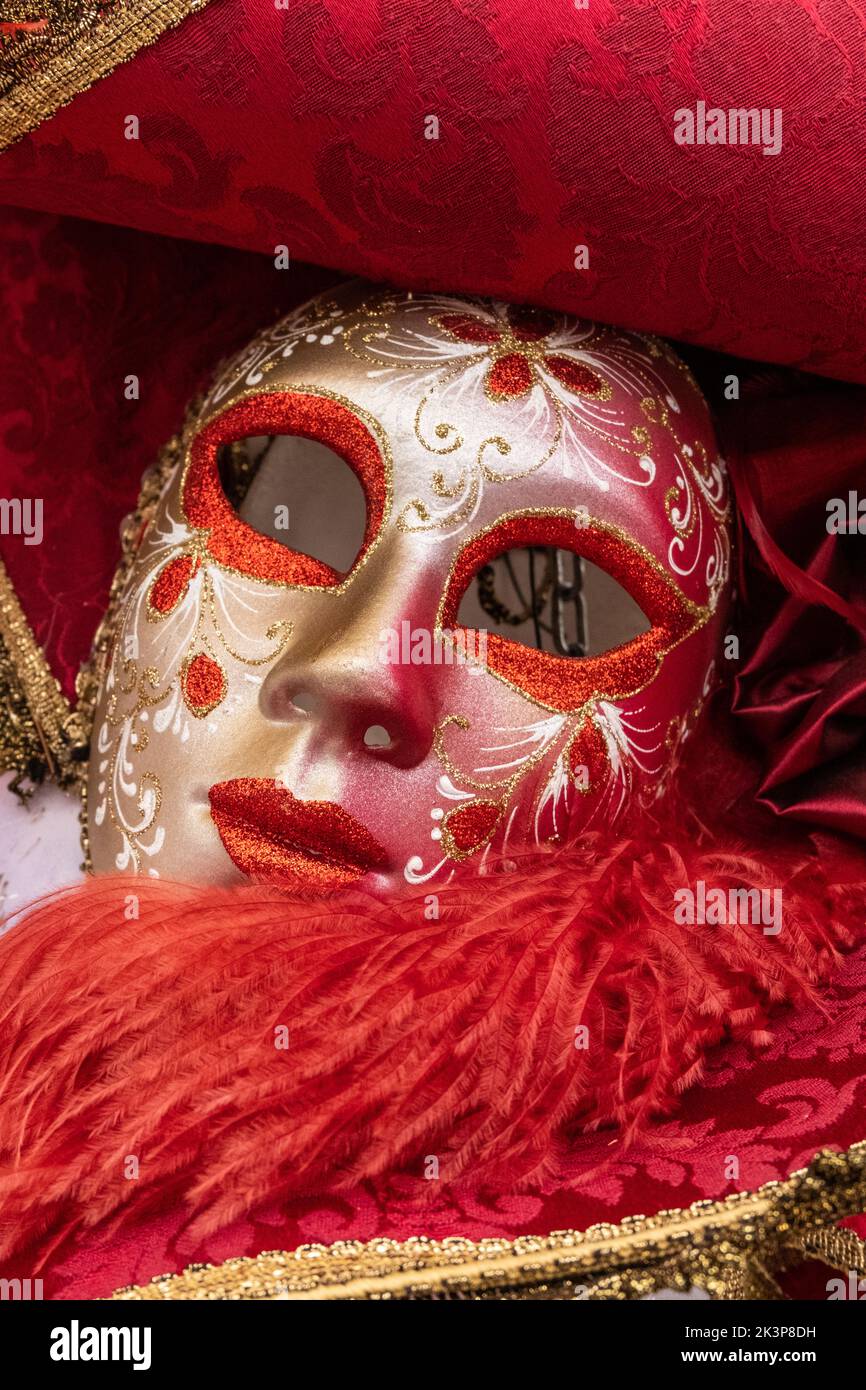 False face disguise hi-res stock photography and images - Alamy