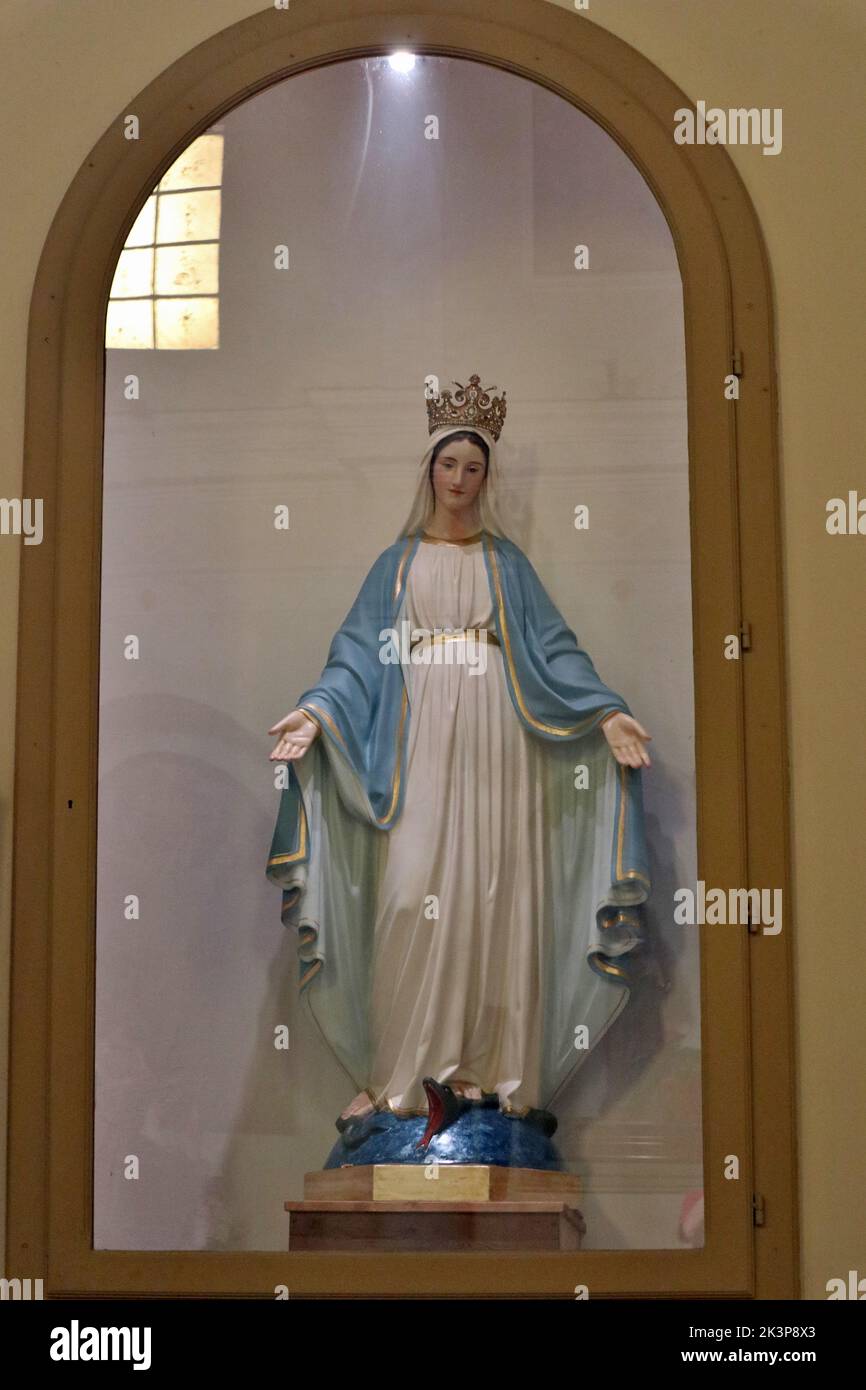 Statua della vergine immacolata hi-res stock photography and images - Alamy