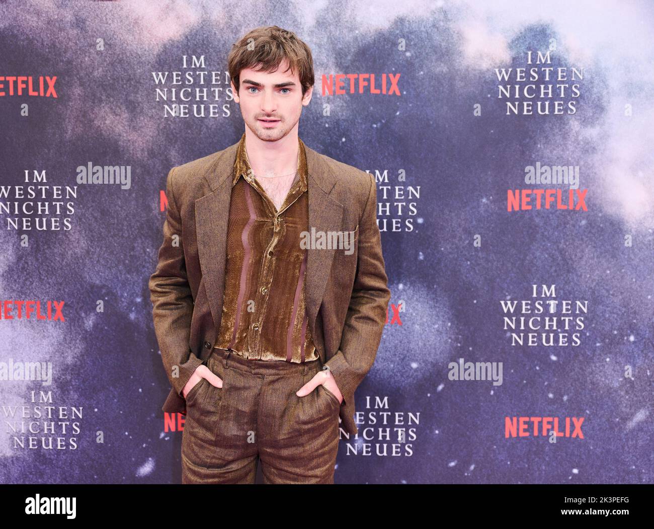 Berlin, Germany. 27th Sep, 2022. Actor Aaron Hilmer is coming to the ...