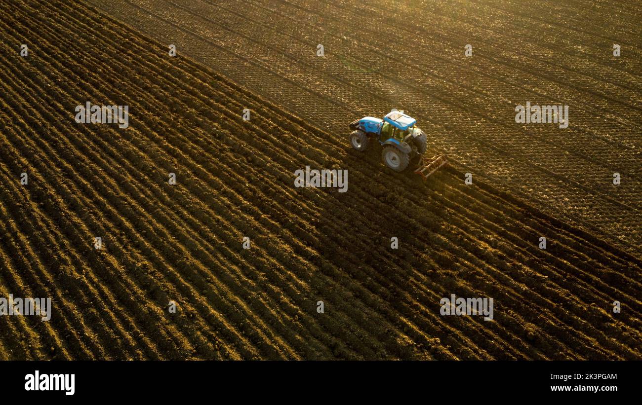 Farmer plowing, erosion hi-res stock photography and images - Alamy