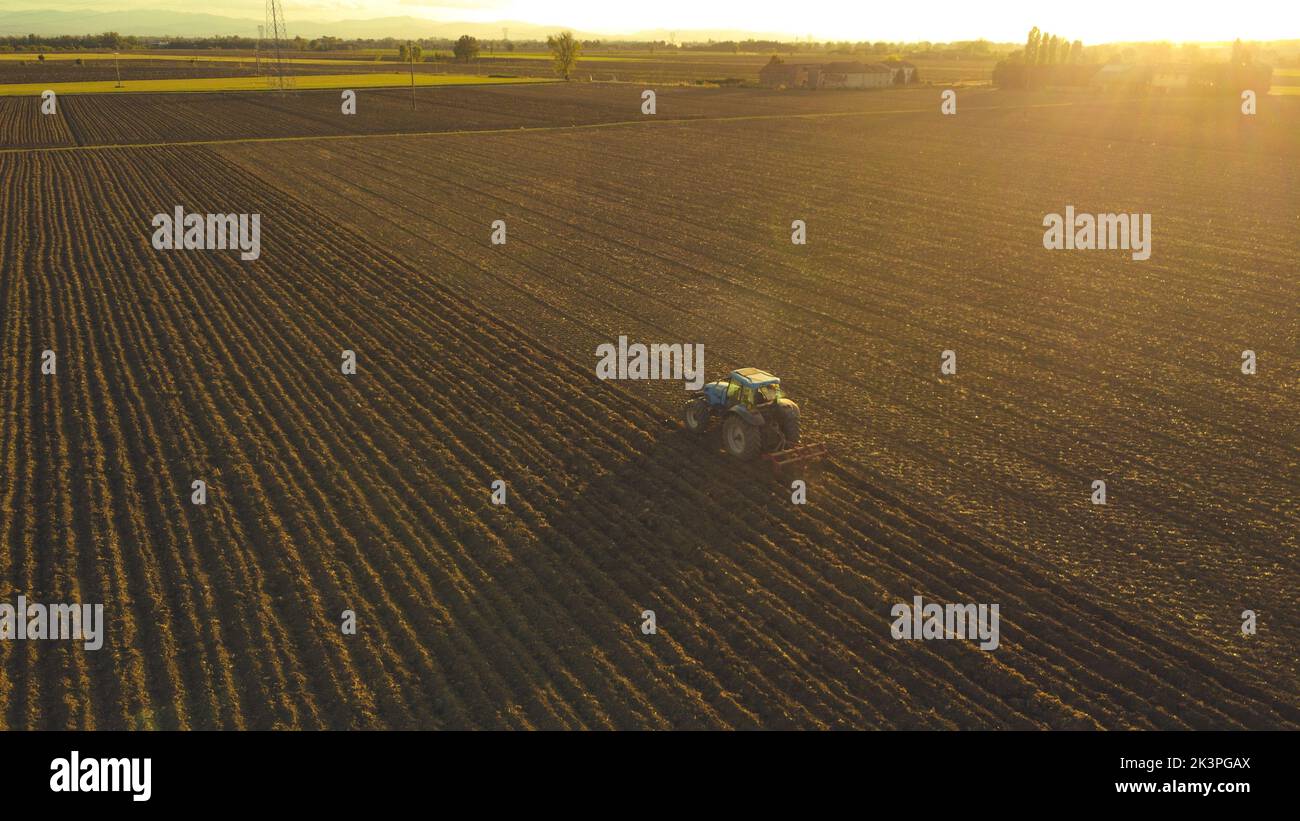 Farmer plowing, erosion hi-res stock photography and images - Alamy