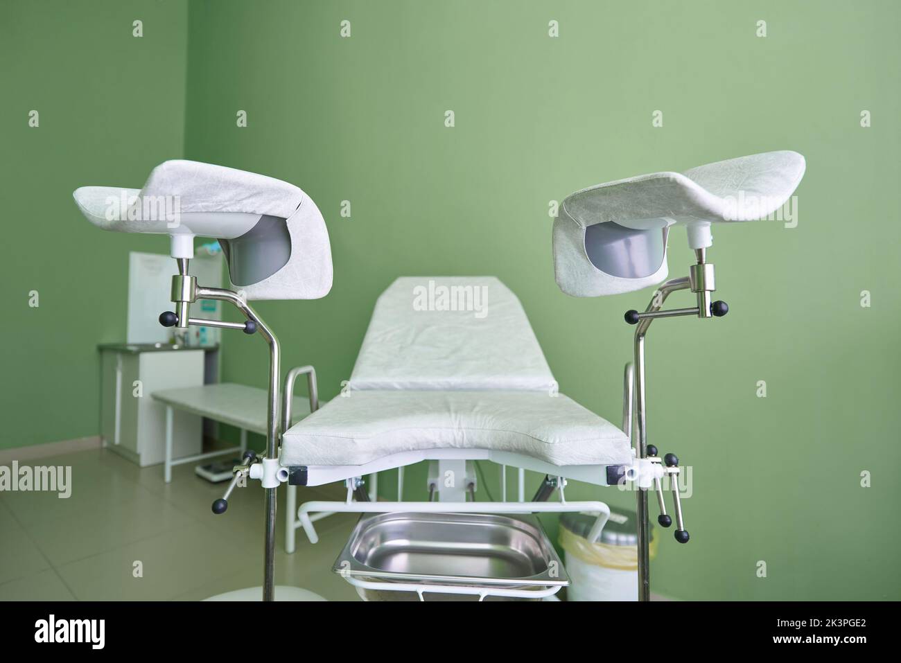 Gynecological room hi-res stock photography and images - Alamy