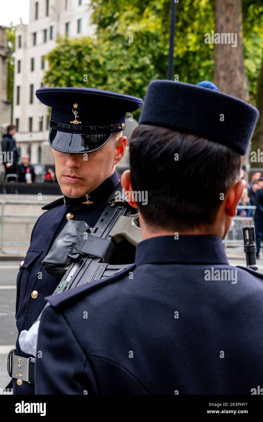 British Army Soldiers Stand Guard Along The Queen Elizabeth II Funeral ...