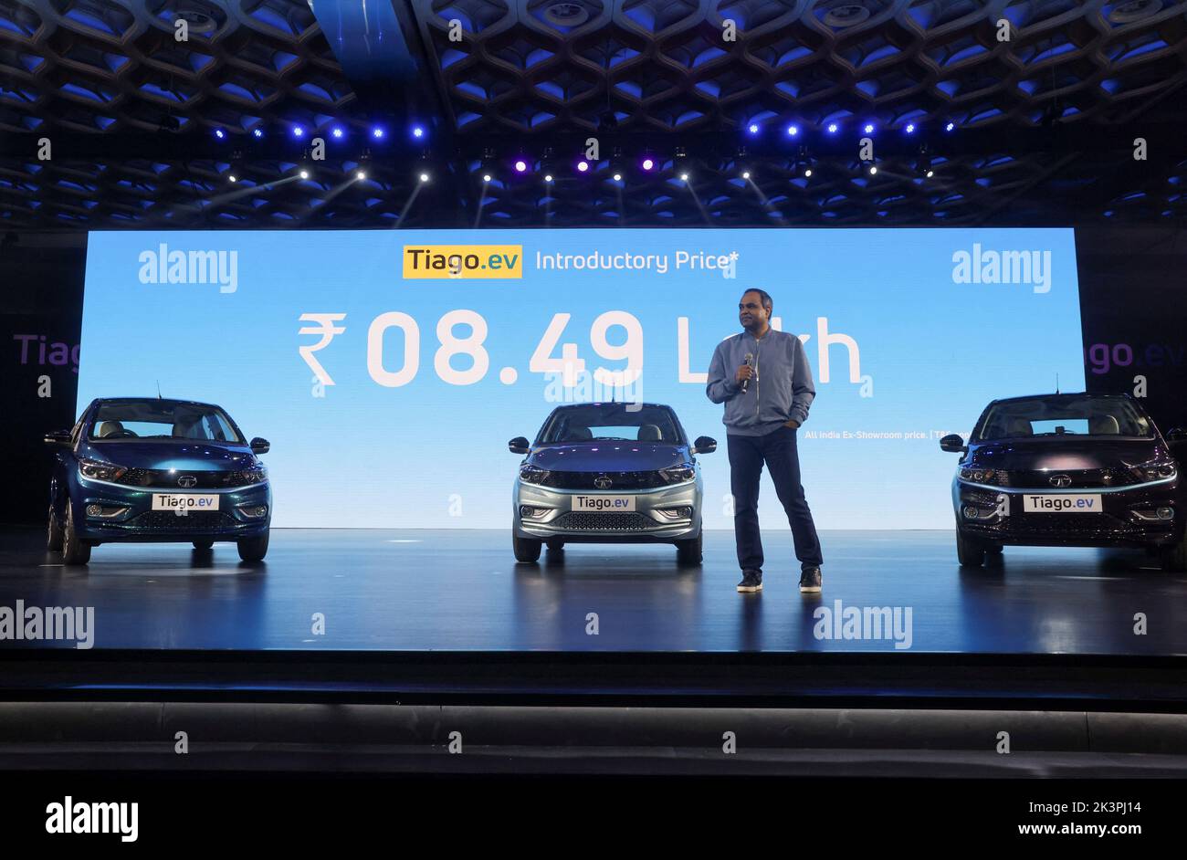 Tata passenger electric mobility hi-res stock photography and images ...