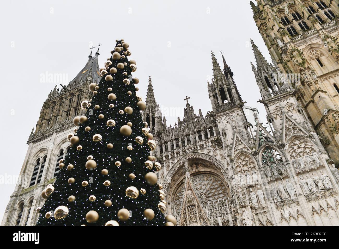 Catholic church decorated lights christmas hi-res stock photography and ...