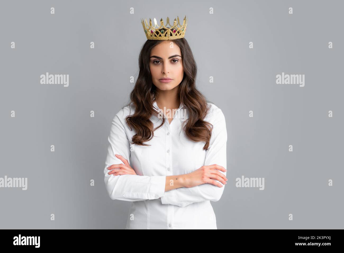Portrait of woman queen. Gorgeous girl with crown. Party celebration ...