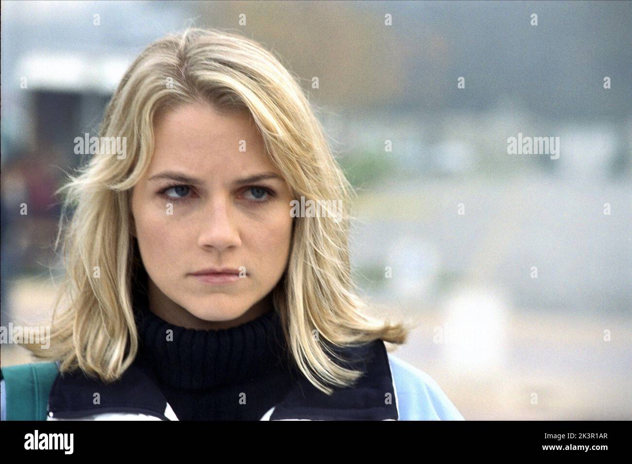 Erin Ross Film: Alien Siege (TV-Film) Characters: Heather Chase Usa ...