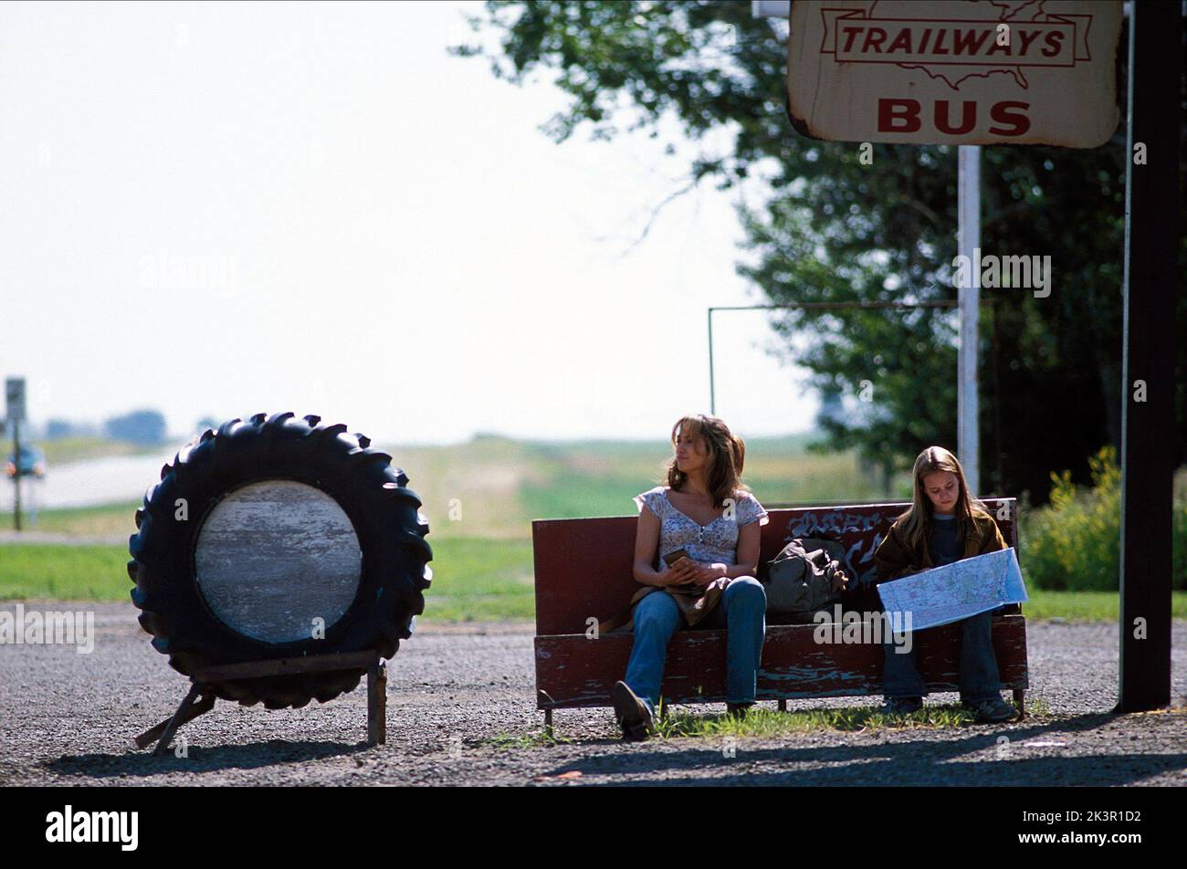 Jennifer Lopez & Becca Gardner Film: An Unfinished Life (USA/DE 2005 ...