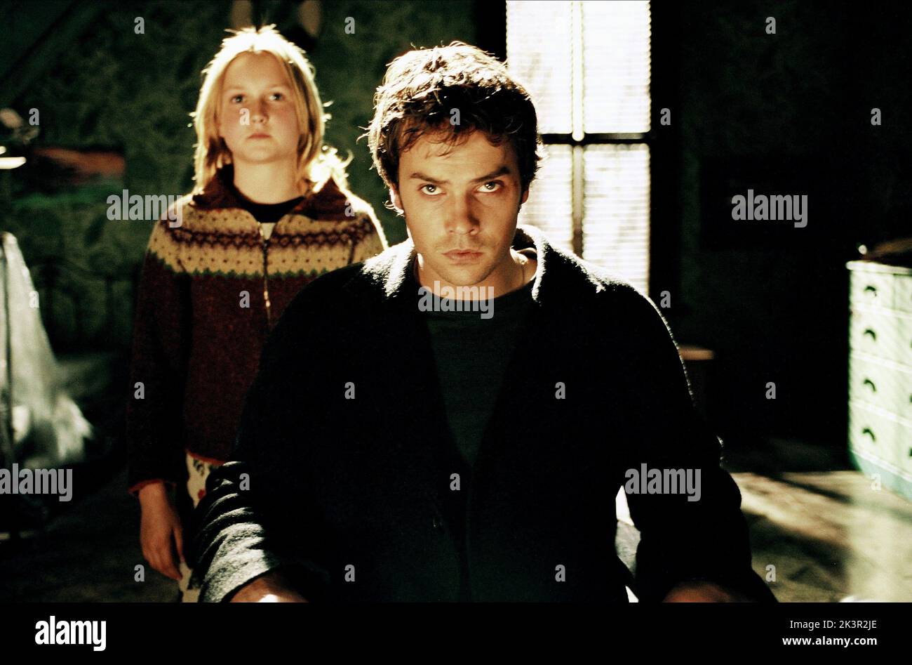Skye Mccole Bartusiak & Barry Watson Film: Boogeyman (USA/NZ/DE 2005 ...
