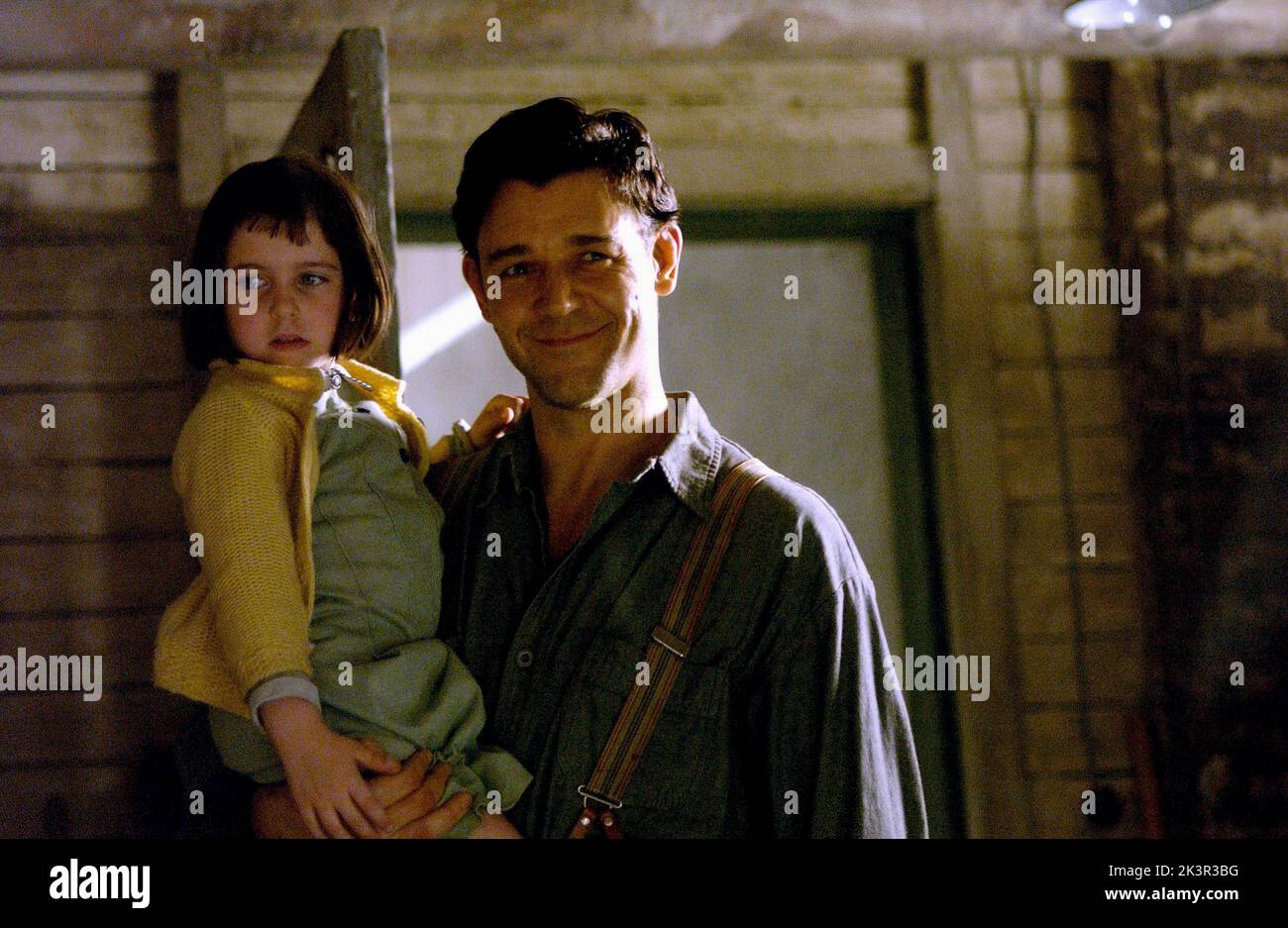 Ariel Waller & Russell Crowe Film: Cinderella Man (USA 2005) Characters ...