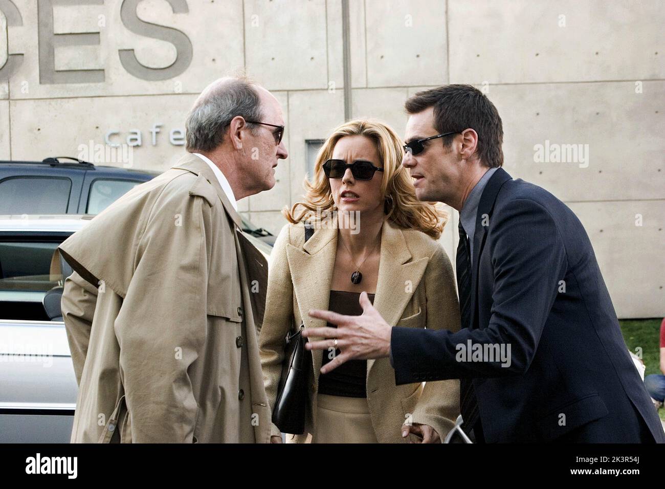 Richard Jenkins, Tea Leoni & Jim Carrey Film: Fun With Dick And Jane ...