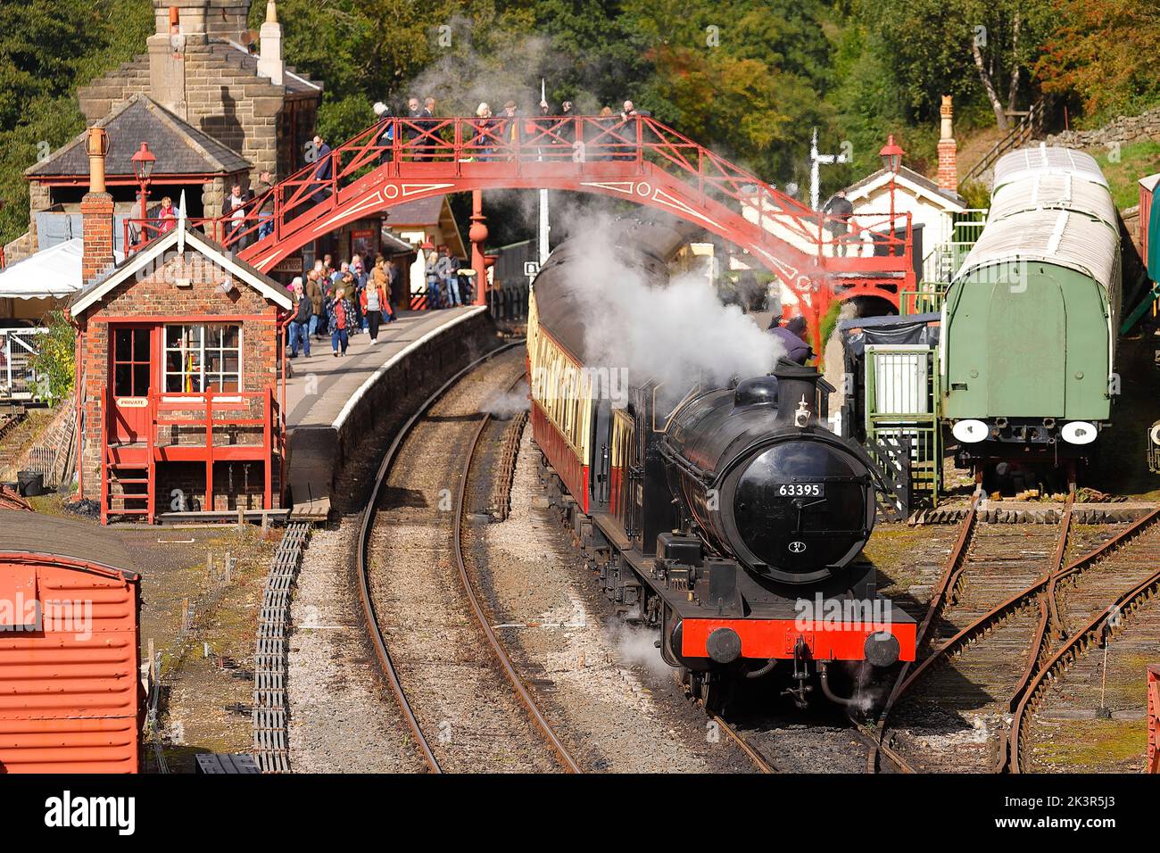 63395 Steam locomotive at Goathland Station on the North Yorkshire ...