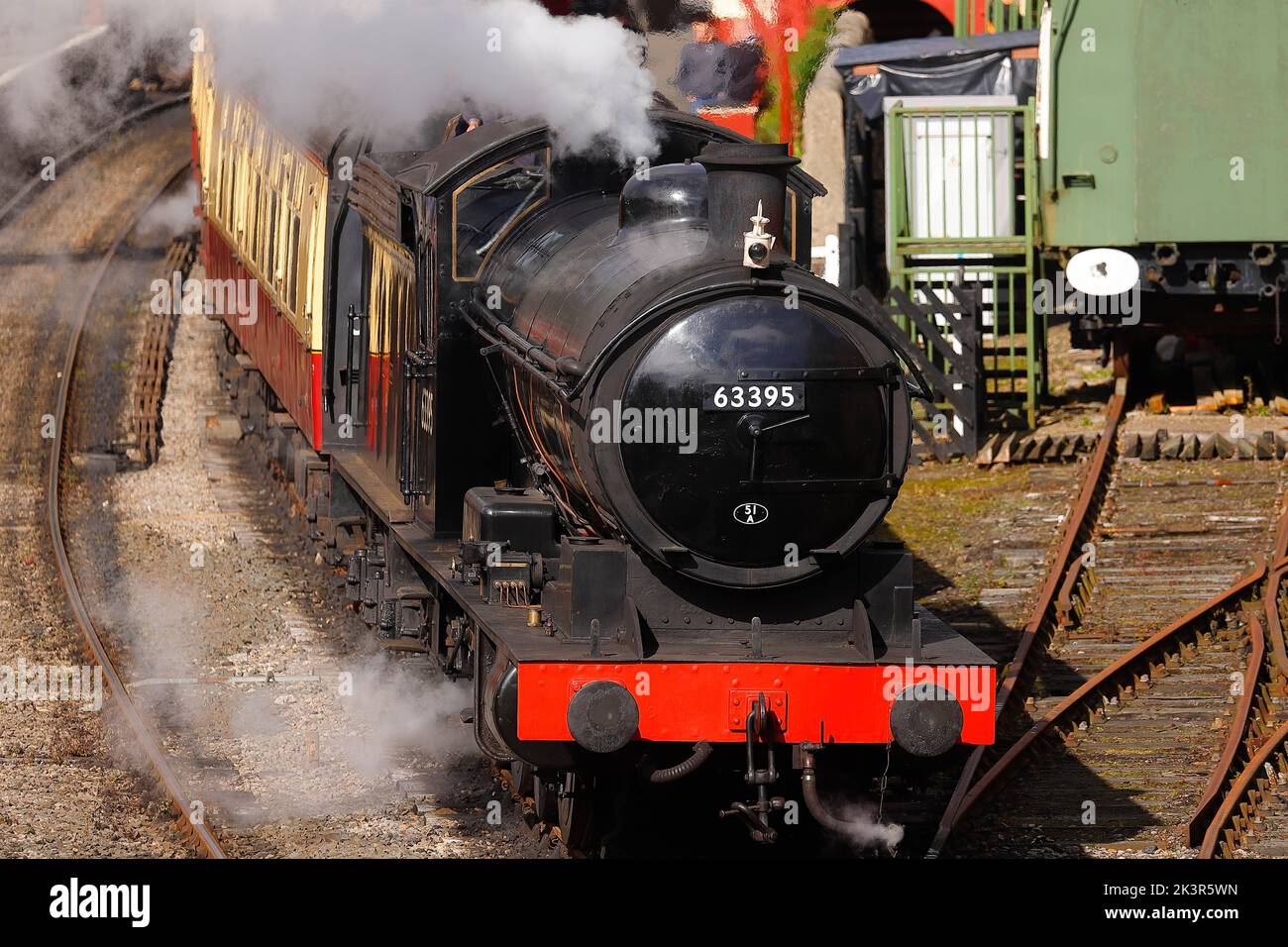 63395 Steam locomotive at Goathland Station on the North Yorkshire ...