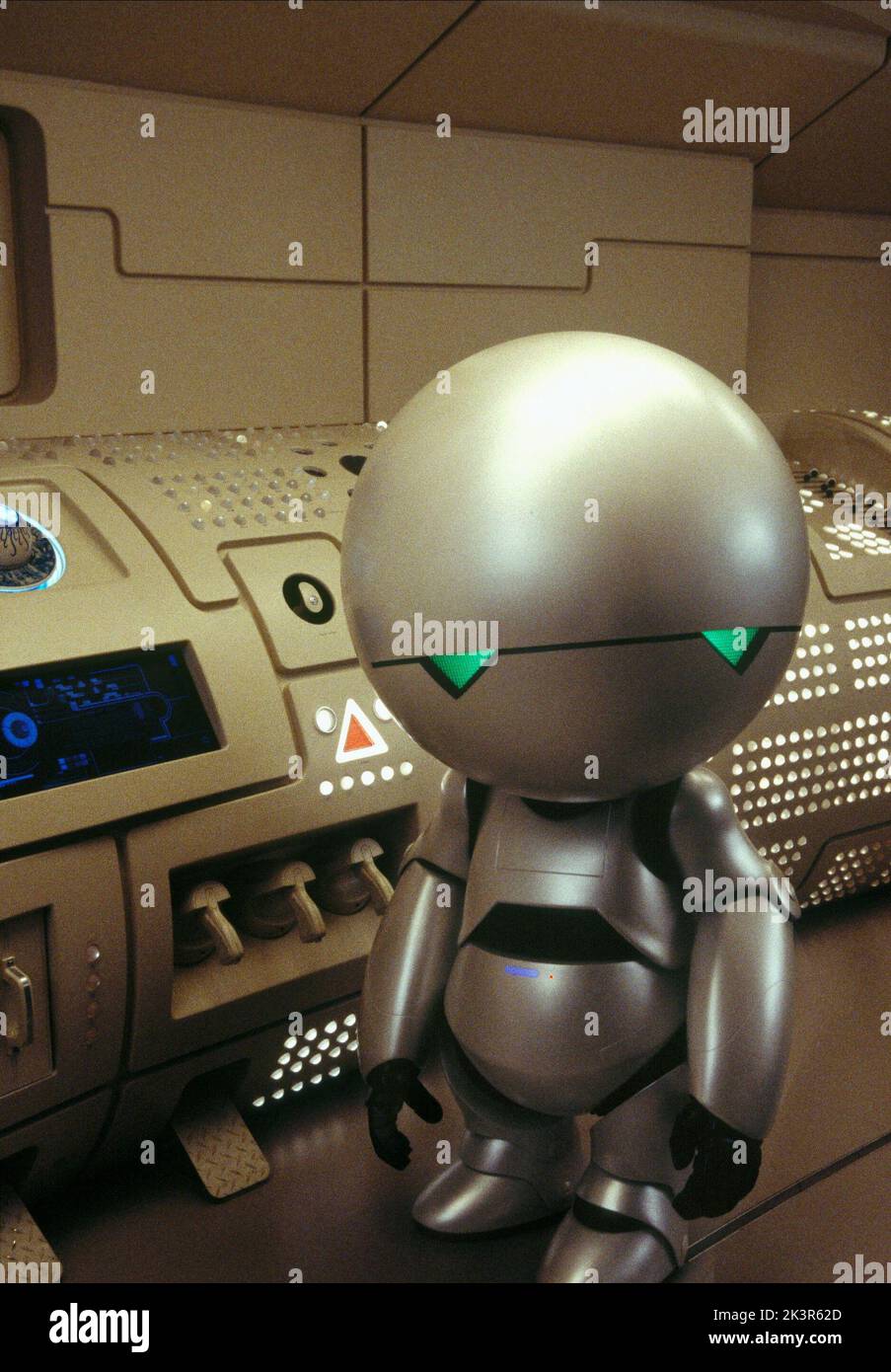 Warwick Davis (Android Marvin) Film: The Hitchhiker'S Guide To The ...