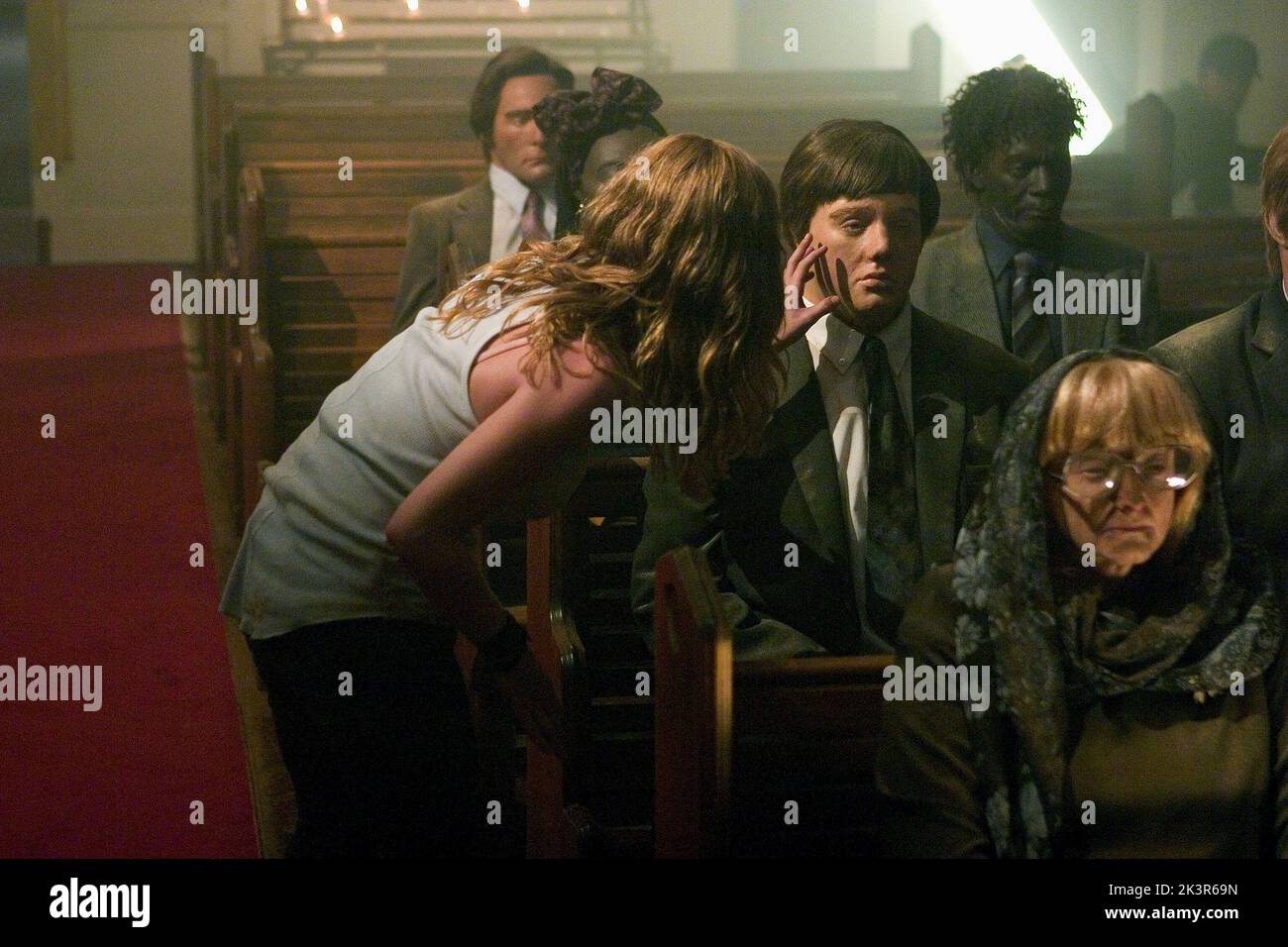 Elisha cuthbert 2000 hi-res stock photography and images - Alamy