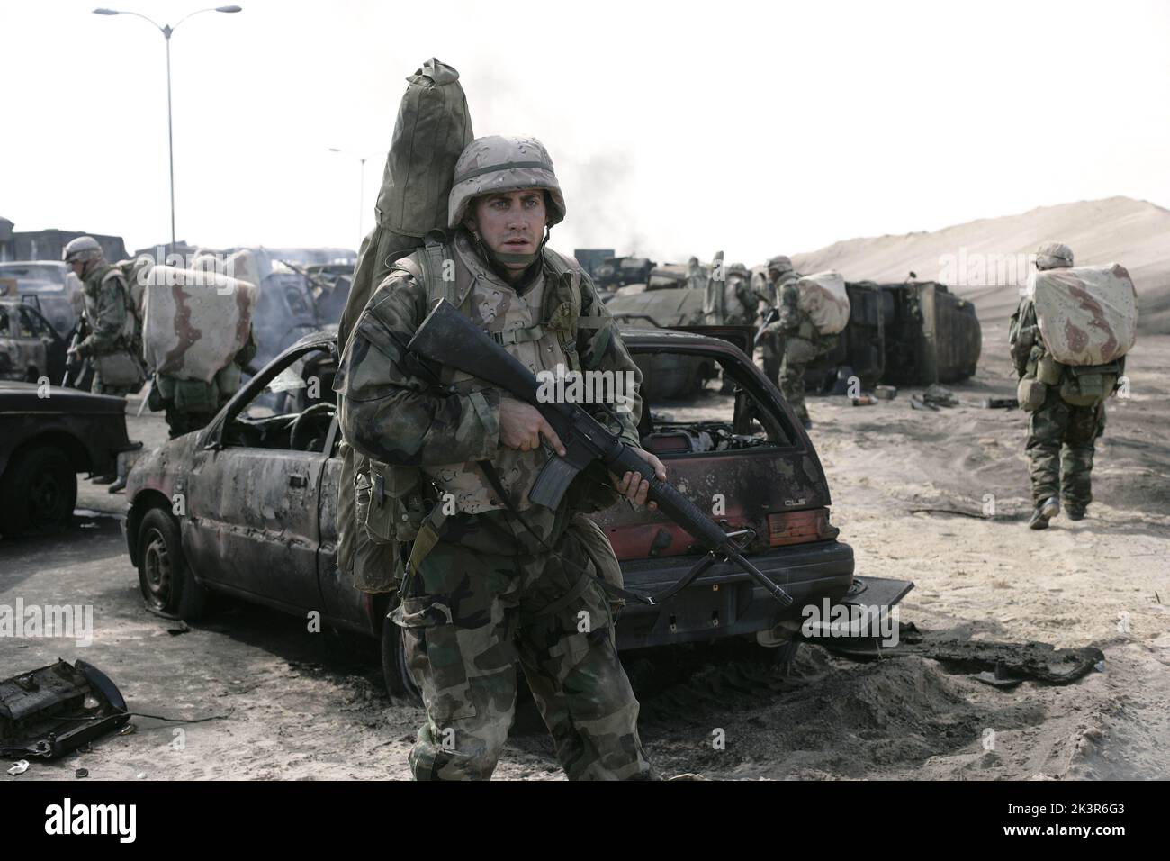 Jake Gyllenhaal Film: Jarhead (USA/GER 2005) Characters: Anthony ...