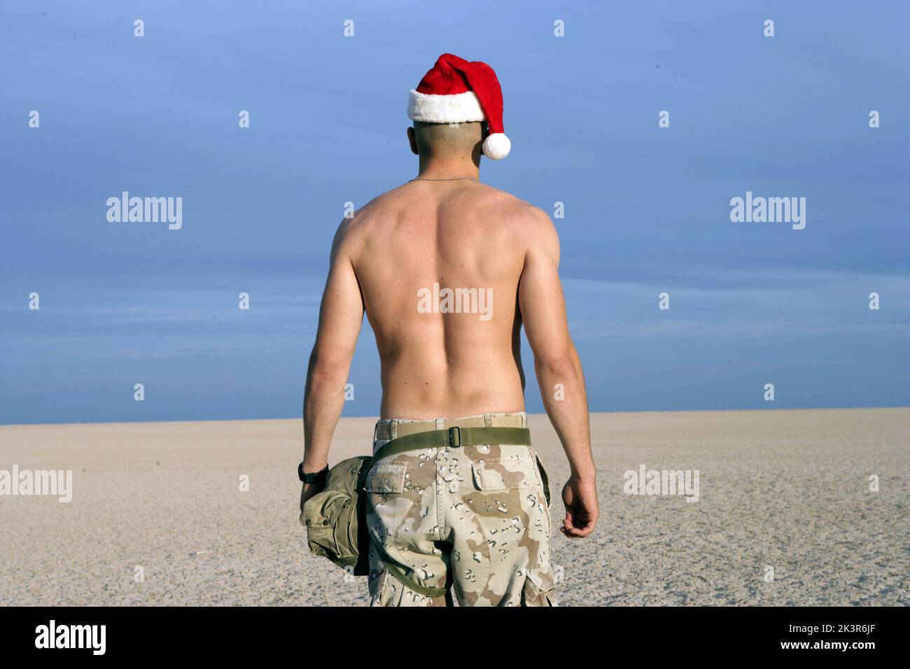 Jake Gyllenhaal Film: Jarhead (USA/GER 2005) Characters: Anthony ...