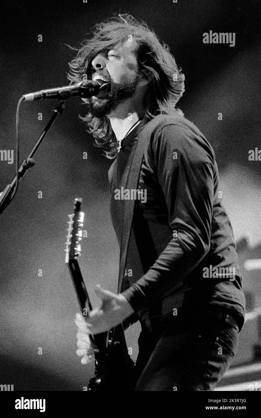 Dave grohl grohl Black and White Stock Photos & Images - Alamy