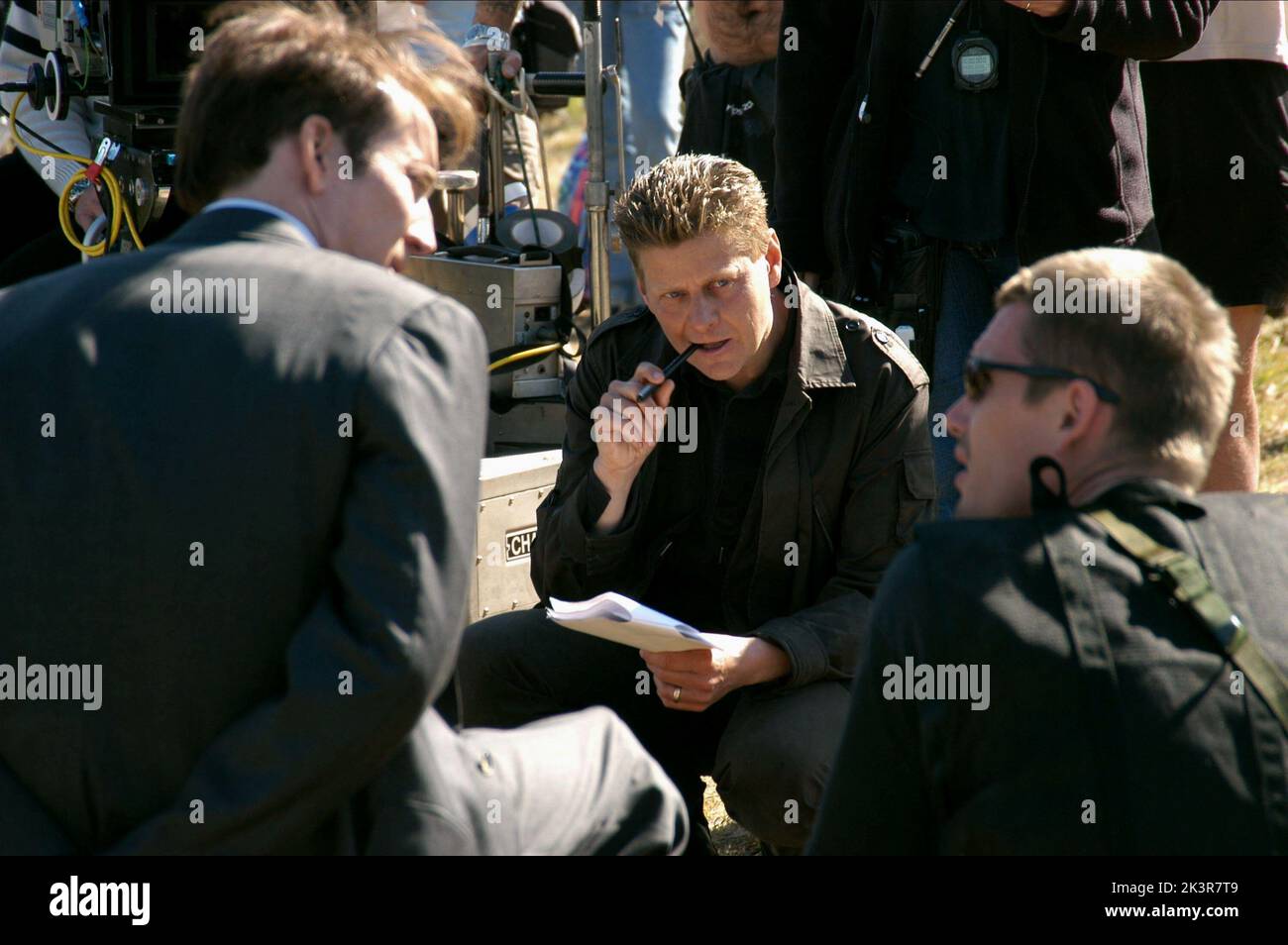 Nicolas Cage, Andrew Niccol & Ethan Hawke Film: Lord Of War (USA/FR/DE ...