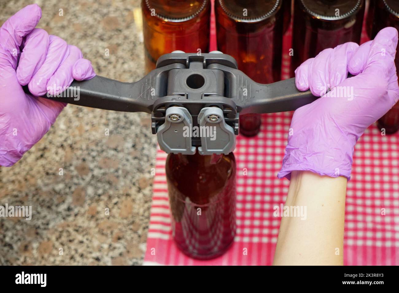 The process of beer brewing in the kitchen at home Stock Photo - Alamy