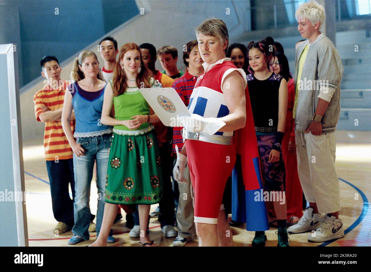 Danielle Panabaker, Kelly Vitz, Dave Foley & Nicholas Braun Film: Sky ...