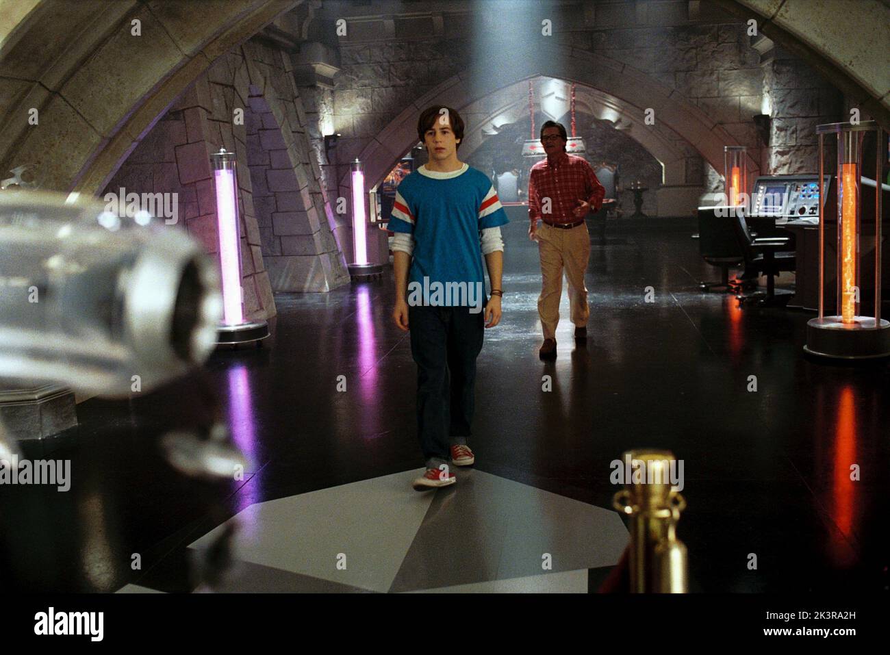 Michael Angarano & Kurt Russell Film: Sky High (USA 2005) Characters ...
