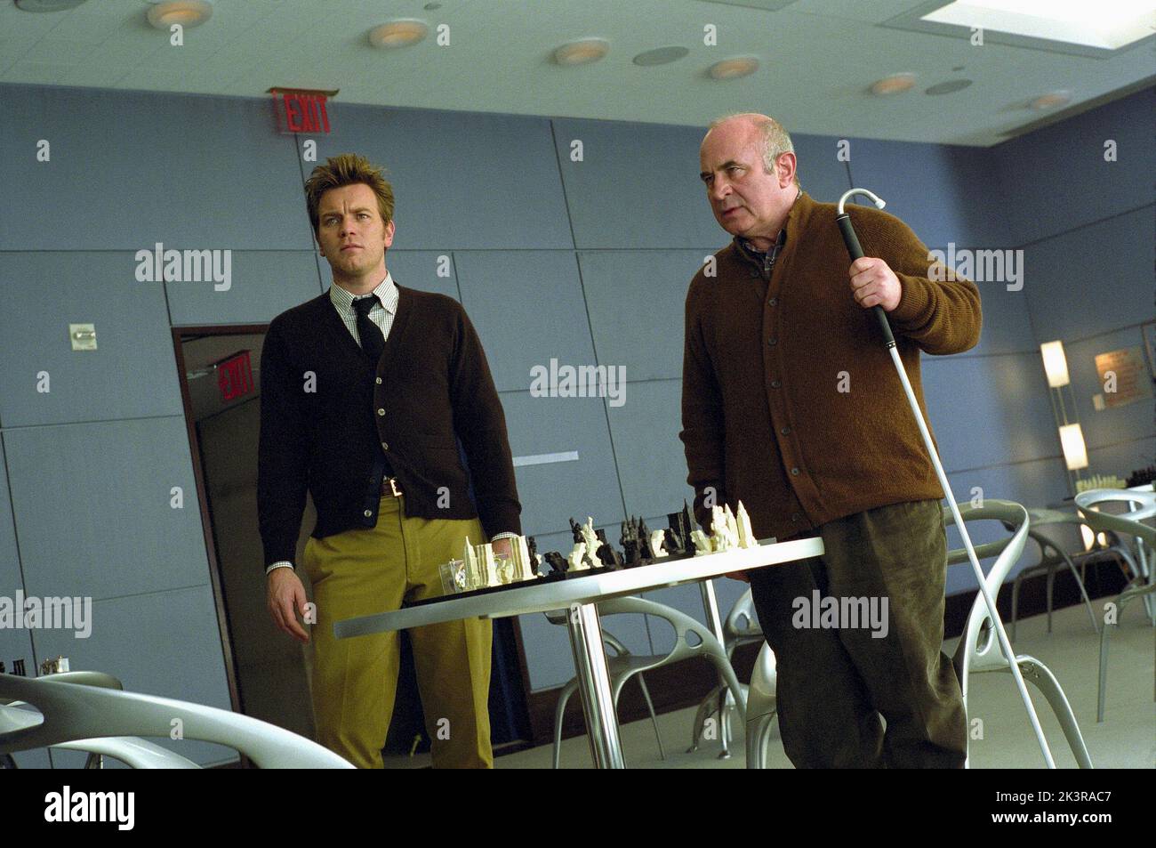 Ewan Mcgregor & Bob Hoskins Film: Stay (2005) Characters: Dr. Sam ...