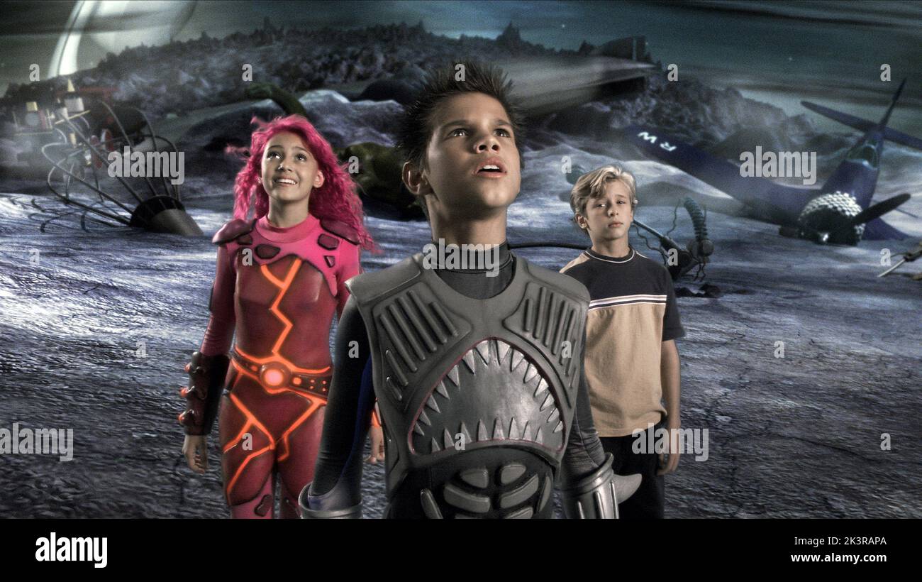 Taylor Dooley, Taylor Lautner & Cayden Boyd Film: The Adventures Of ...