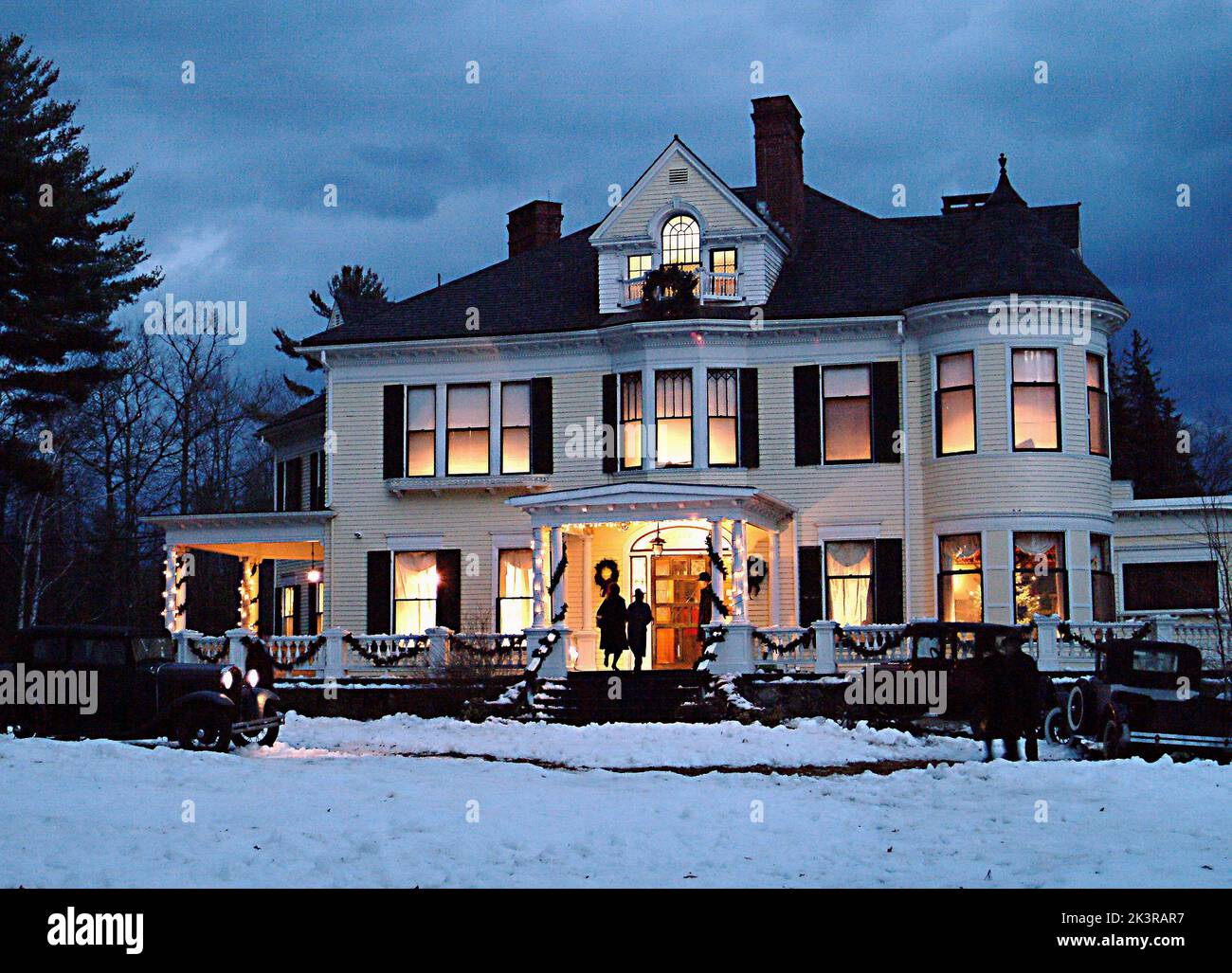 The Mayor'S House Film: The 12 Dogs Of Christmas (2005) Director: Kieth ...