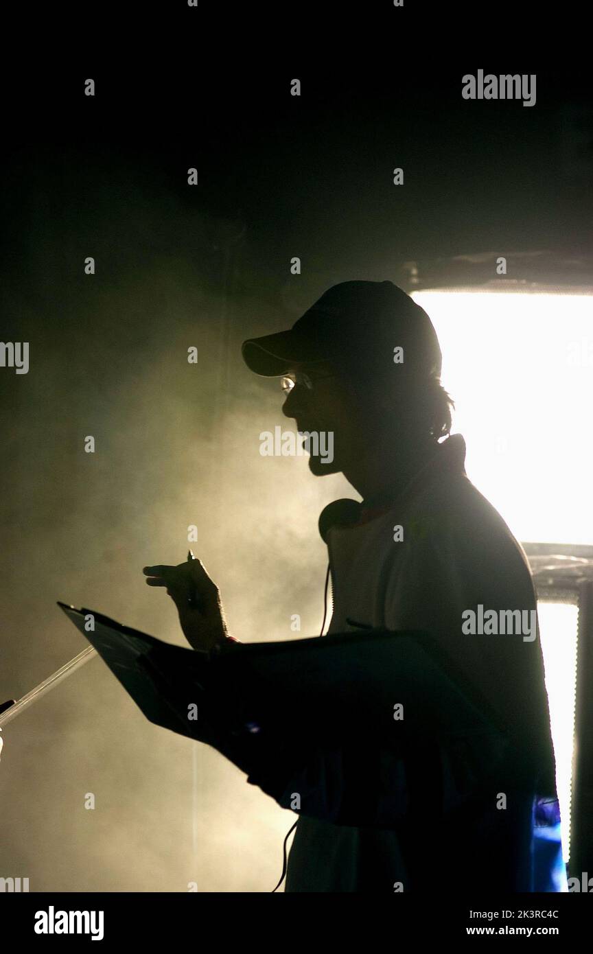 Michael Bay Film: The Island (USA 2005) Director: Michael Bay 11 July ...