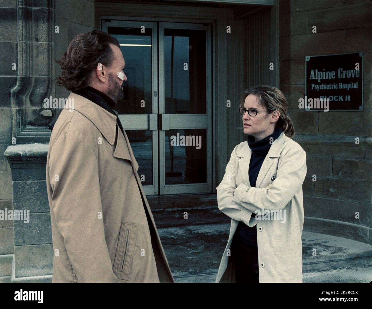 Jennifer jason leigh jacket film hi-res stock photography and images ...