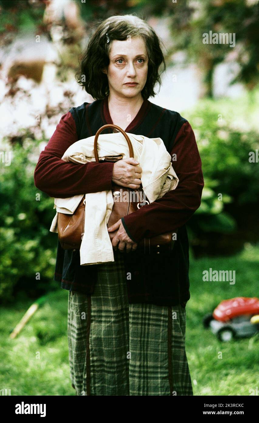 Carol Kane Film: The Pacifier (2005) Characters: Helga Director: Adam ...