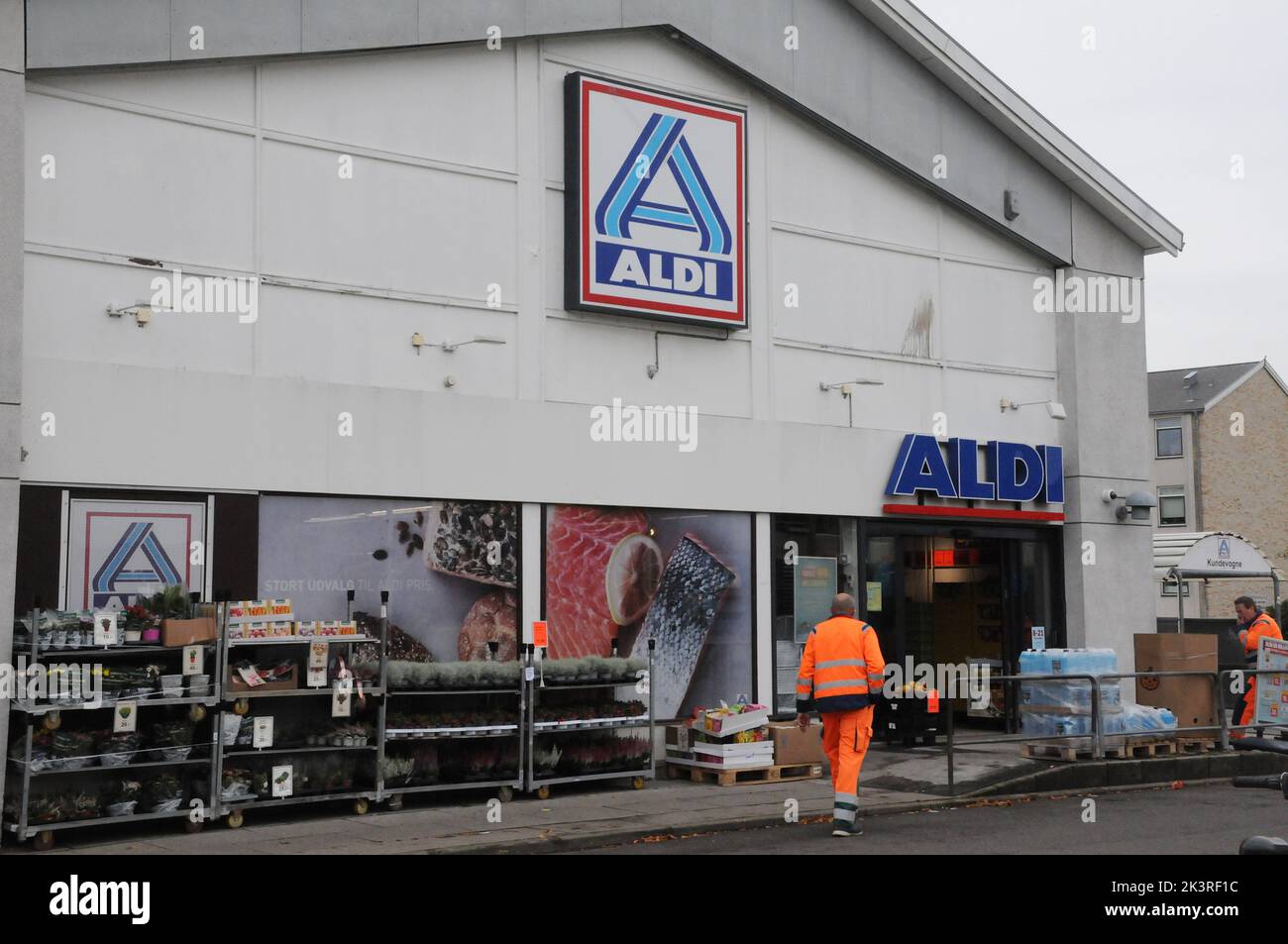 Kastrup/Copenahgen /Denmark/28 September 2022/ Deutsche Aldi food ...