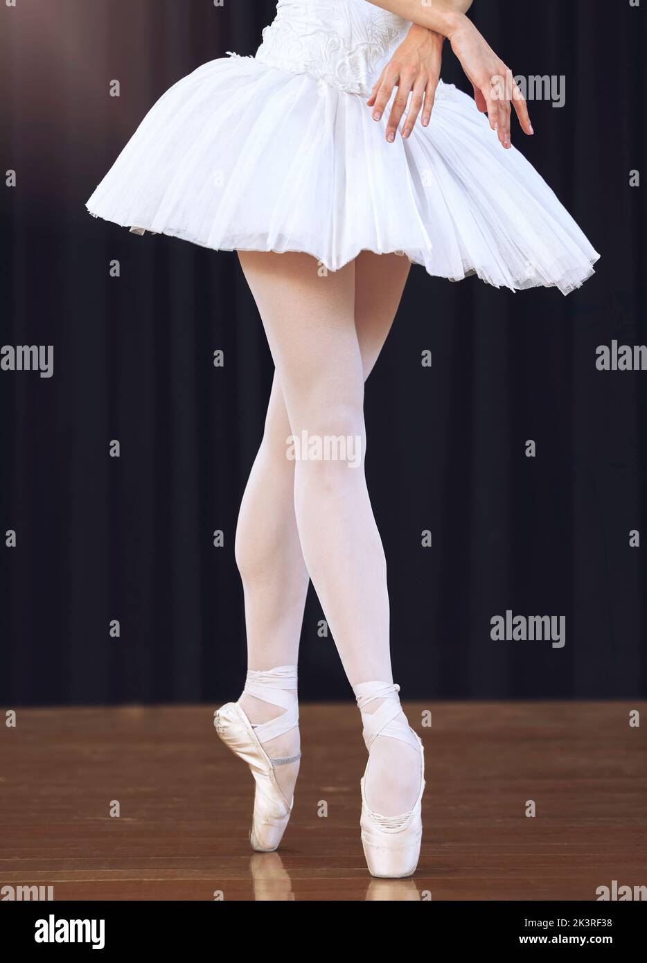Ballet feet hi-res stock photography and images - Alamy