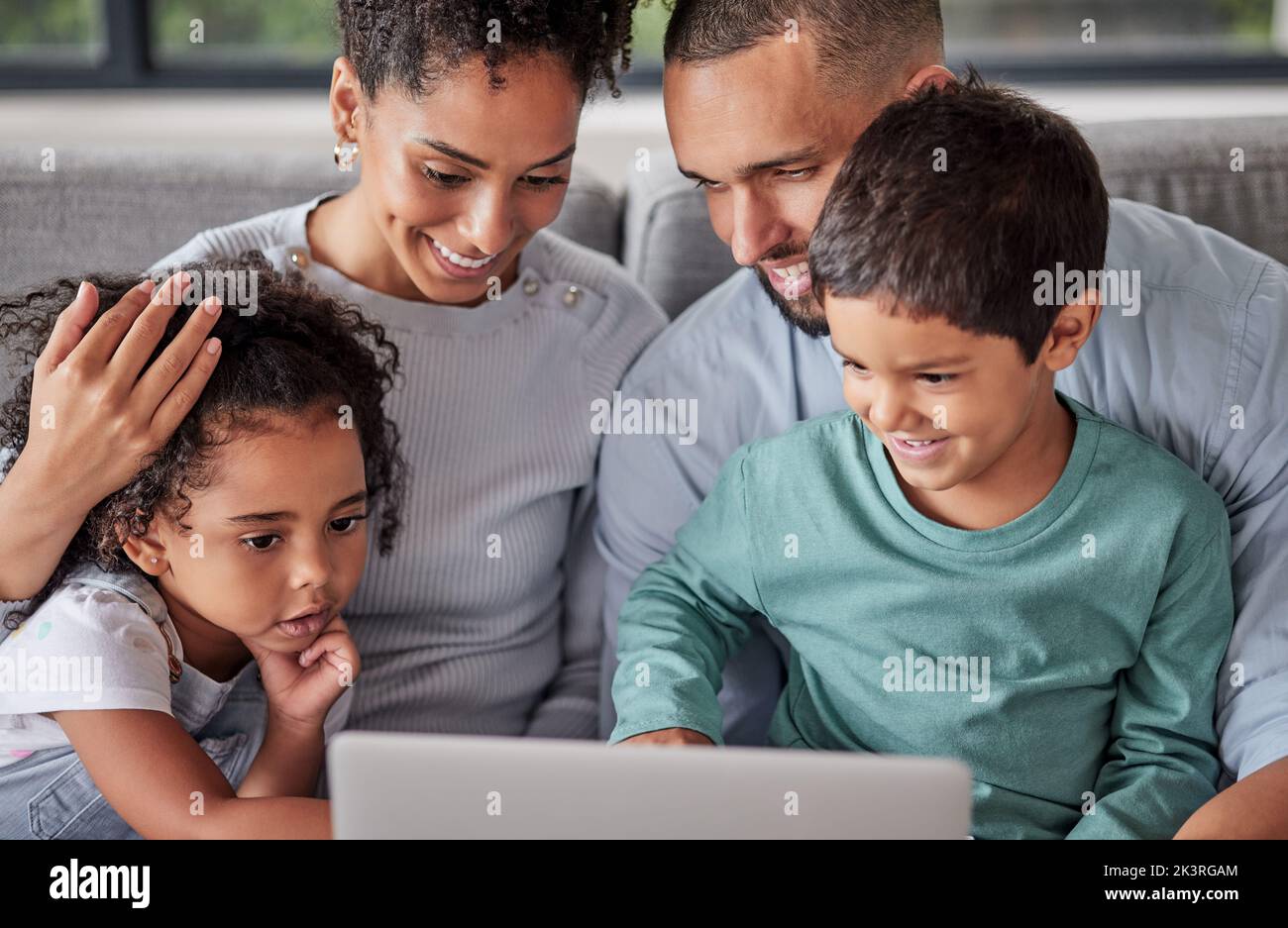 Bond home hi-res stock photography and images - Alamy