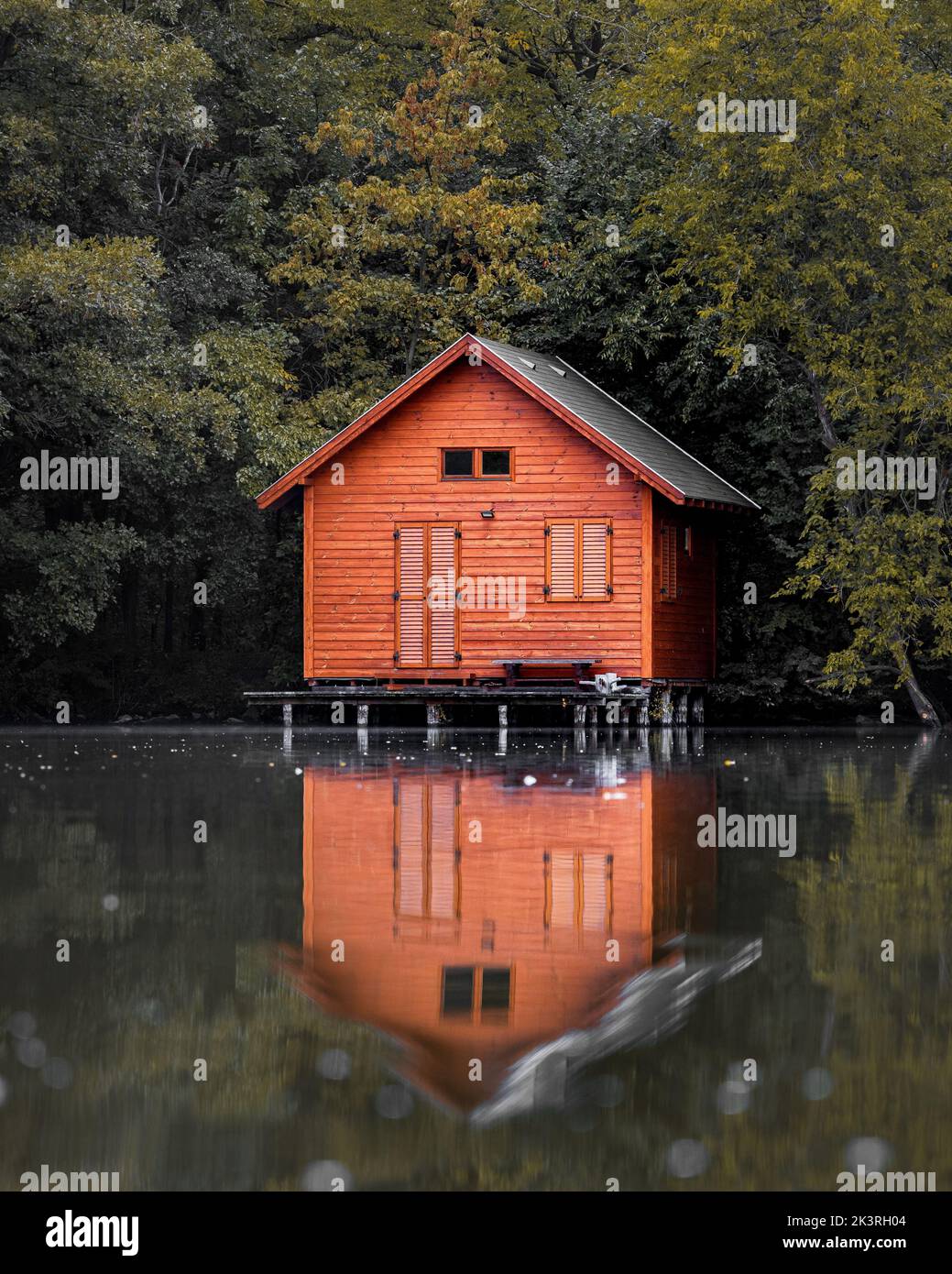 Fishing house in Hungary at Tata Derito lake Stock Photo - Alamy