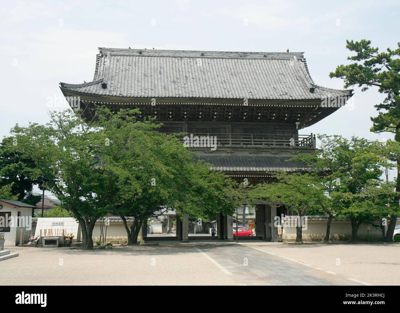 KAMAKURA,JAPAN-JULY14:Main Gate of The Famous Old Buddhist Temple.July ...