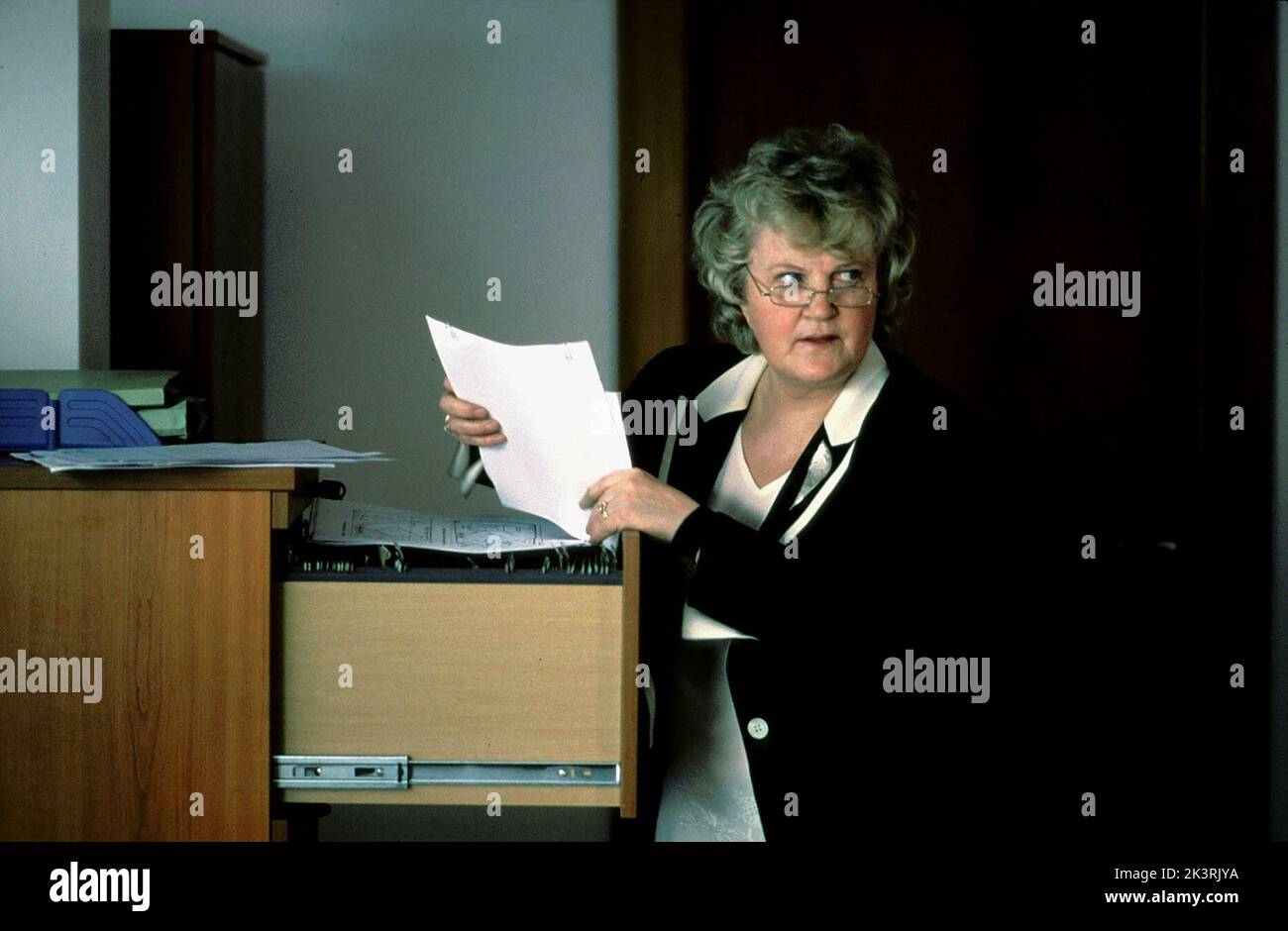 Brenda Fricker Film: Tara Road (2005) Characters: Mona Director ...