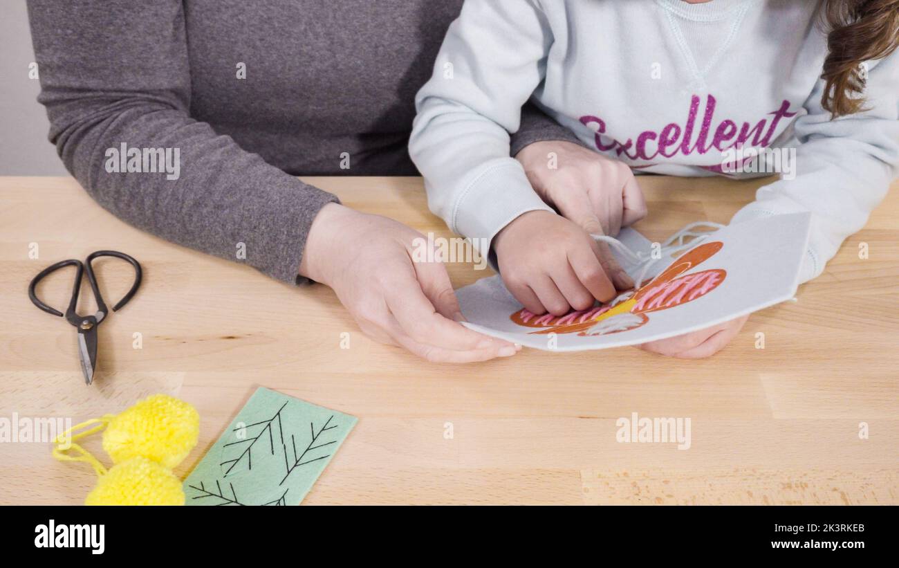 Mom sew kids hi-res stock photography and images - Alamy