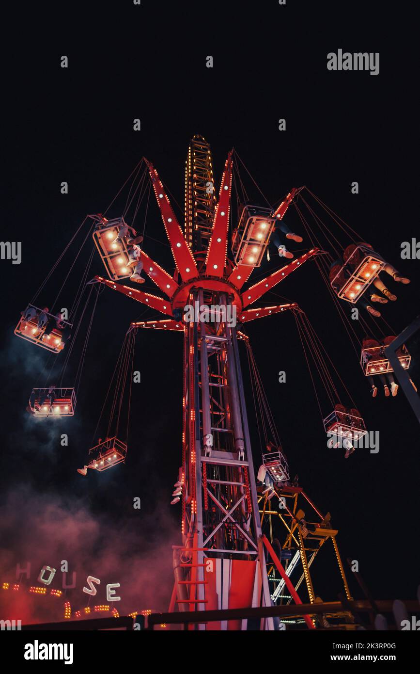 Fairground silhouette hi-res stock photography and images - Alamy