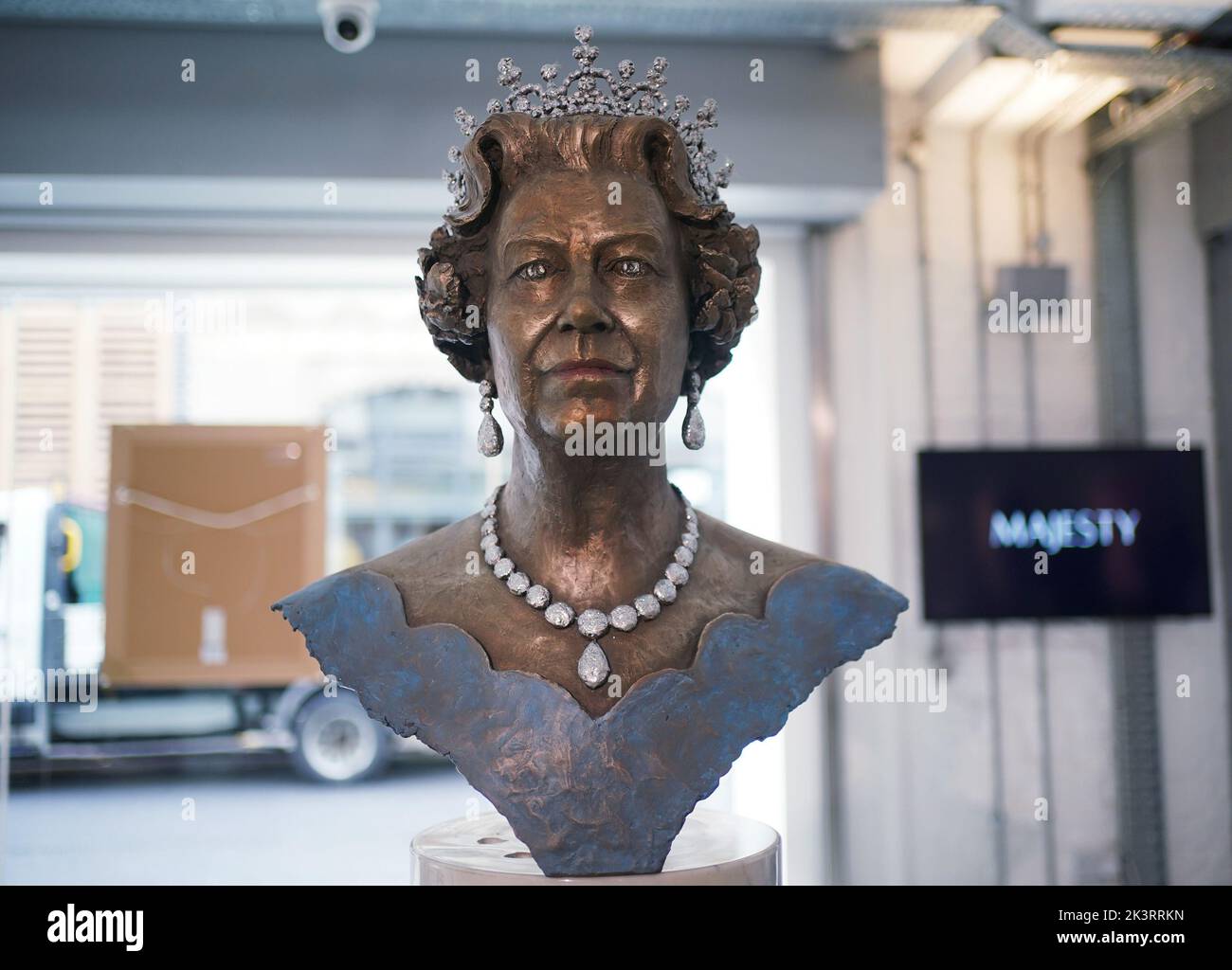 A sculpture of Queen Elizabeth II, 2007, by sculptor Frances Segelman ...