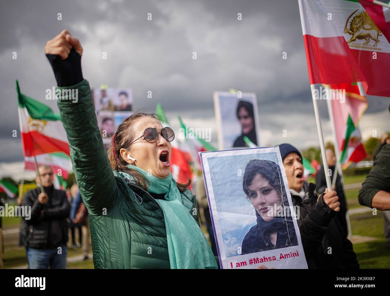 Berlin, Germany. 28th Sep, 2022. With posters of Masha Amini ...