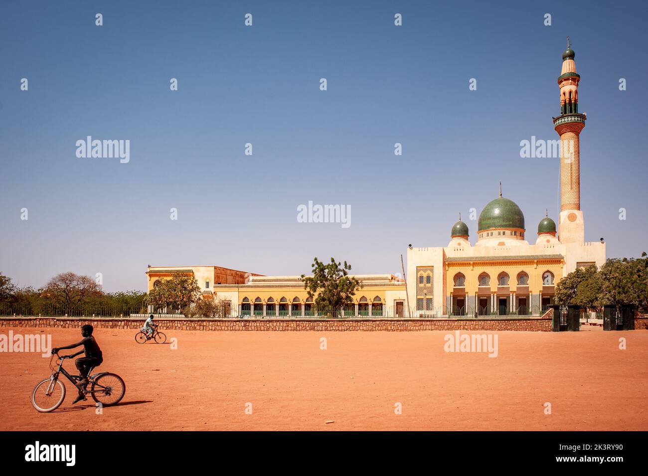 The Grand Mosque of Niamey, Niger Stock Photo - Alamy