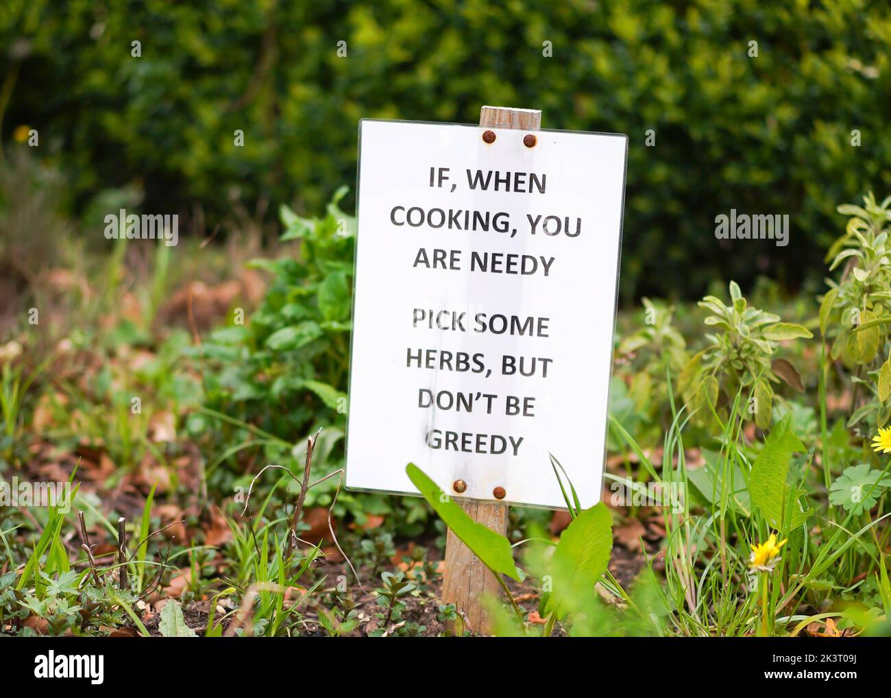 Crop sharing hi-res stock photography and images - Alamy