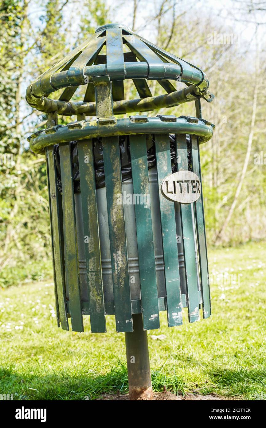 Close up of outdoor litter bin isolated in public UK park Stock Photo ...