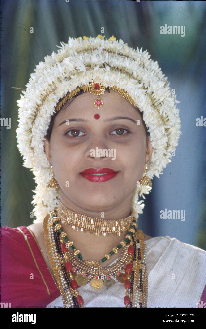 Women Dressed Traditionally for Pooja & Rituals, Bombay, India Stock ...