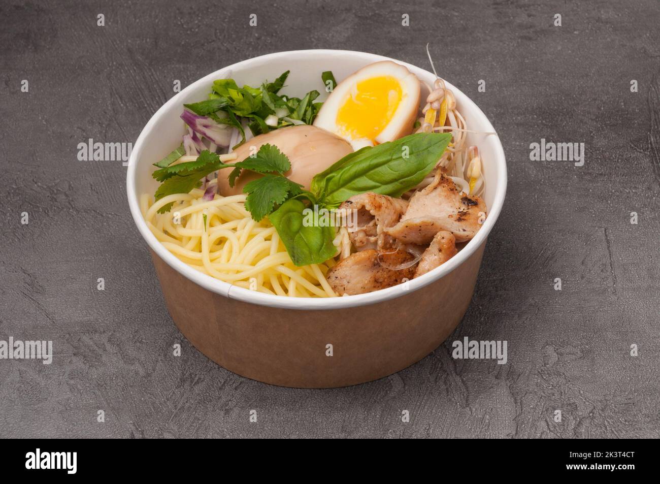 Noodle without soup hi-res stock photography and images - Alamy